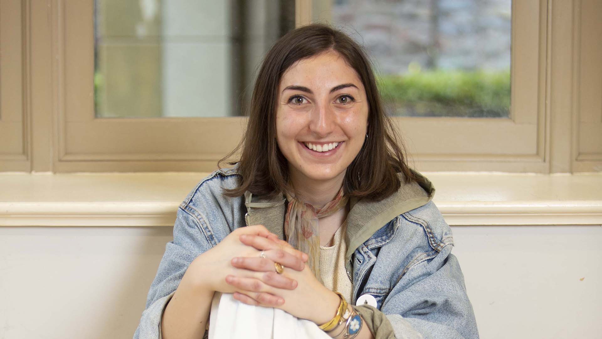 Artist Ariel Bates finds meaning and material in ‘fragments of thought ...